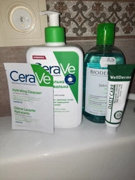 Відгуки про Очищувальна зволожувальна емульсія CeraVe для нормальної та ...