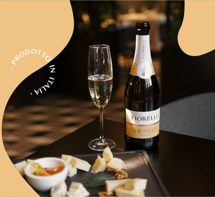 Ігристе вино Fiorelli Semi-Sweet Sparkling wine біле напівсолодке 0.75 ...
