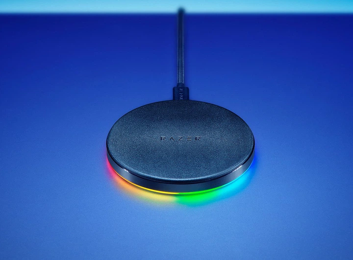 Зарядное устройство RAZER Chroma Charging Pad 10W Fast WL Charger RGB ...