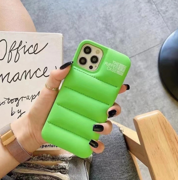 Зеленый пуферний чехол-пуховик для iPhone 11 Pro – фото, відгуки ...