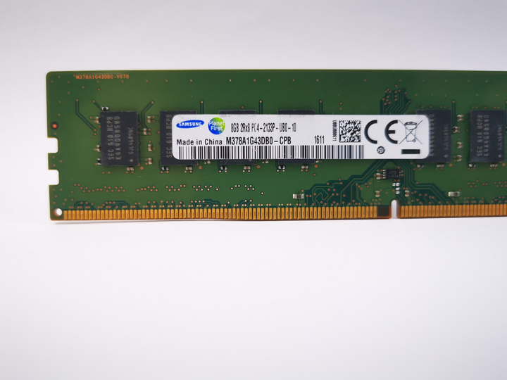 Оперативная память Samsung DDR4 8Gb PC4-2133P (M378A1G43DB0-CPB) 5598 Б ...