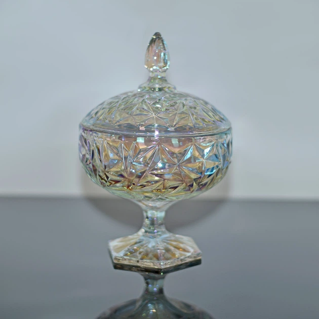 Ваза для конфет на ножке с крышкой Delisoga Ice Love 160 мм перламутр ...