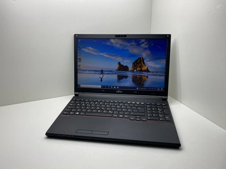 Ноутбук Fujitsu LIFEBOOK E556 \ 15.6 \ Core I3-6100U \ DDR4 8 GB \ SSD ...