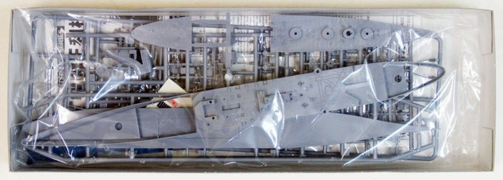 Збірна модель 1/700 японський важкий крейсер Water Line Series No. 331 ...