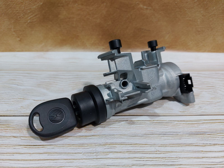 Замок зажигания в сборе аналог 1K0905851B Фольксваген (Volkswagen ...
