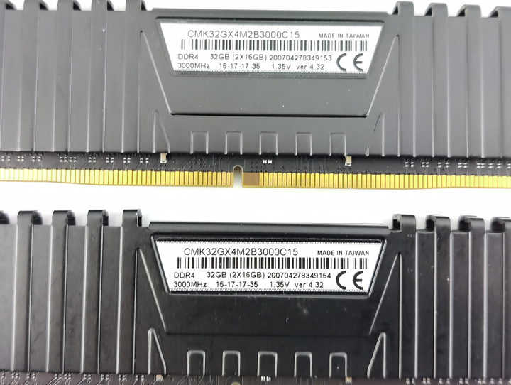 Комплект оперативной памяти Corsair Vengeance LPX Black DDR4 32Gb (2 ...