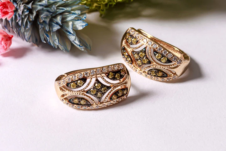 Сережки из желтого золота с белыми и желтыми фианитами S-0092 от ...