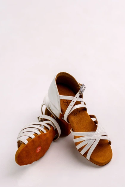 Туфлі для бальних танців блок білий лак розмір 35 00086 L 35 Оригінальне взуття Rozetka