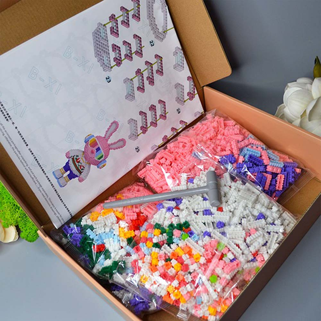 Конструктор Magic Blocks у вигляді зайчика "діджей" 40 см 3110 деталей ...