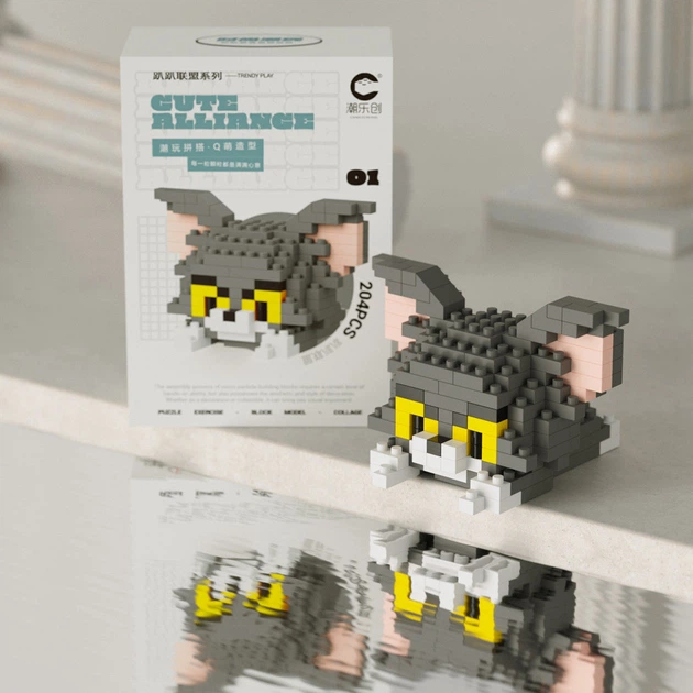 Конструктор ChaoLeChuang Кот Том лежит на животике (204 детали) Micro ...