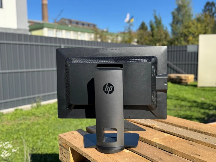 Монітор HP Z Display Z24i 1920 × 1200 пікселів (WUXGA) IPS LED 16:10 ...
