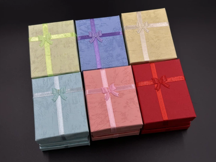 Коробки подарункові з бантиком. 7х9х3см. 12шт/уп.KRN-002 – фото ...