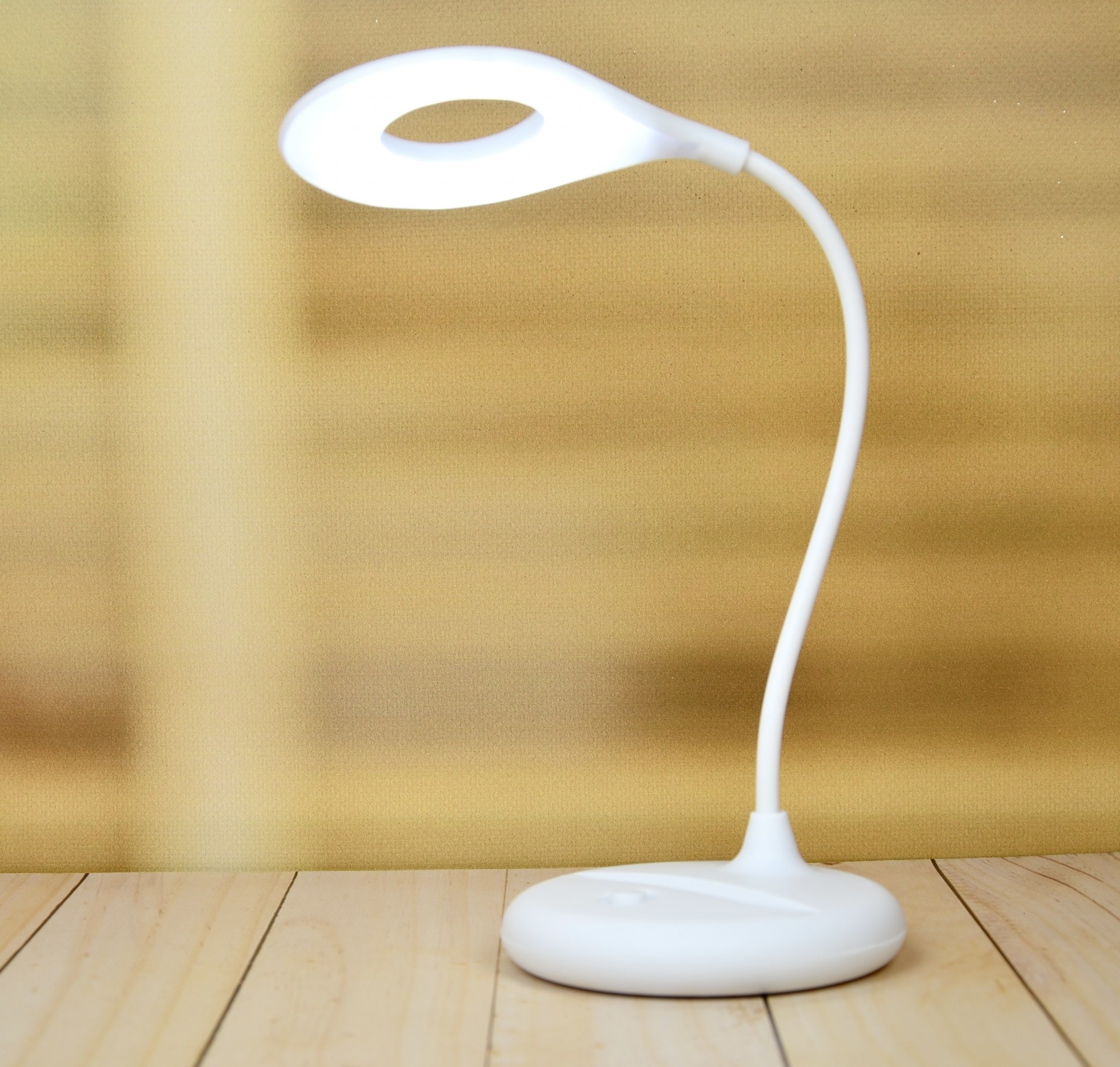 Лампа настольная светодиодная на аккумуляторе LED TABLE LAMP model 5101 ...